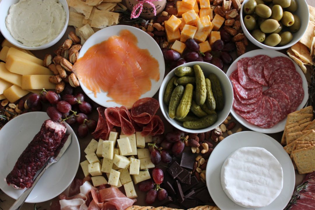 How to Build a Whole Table Charcuterie Board - Bonappeteach