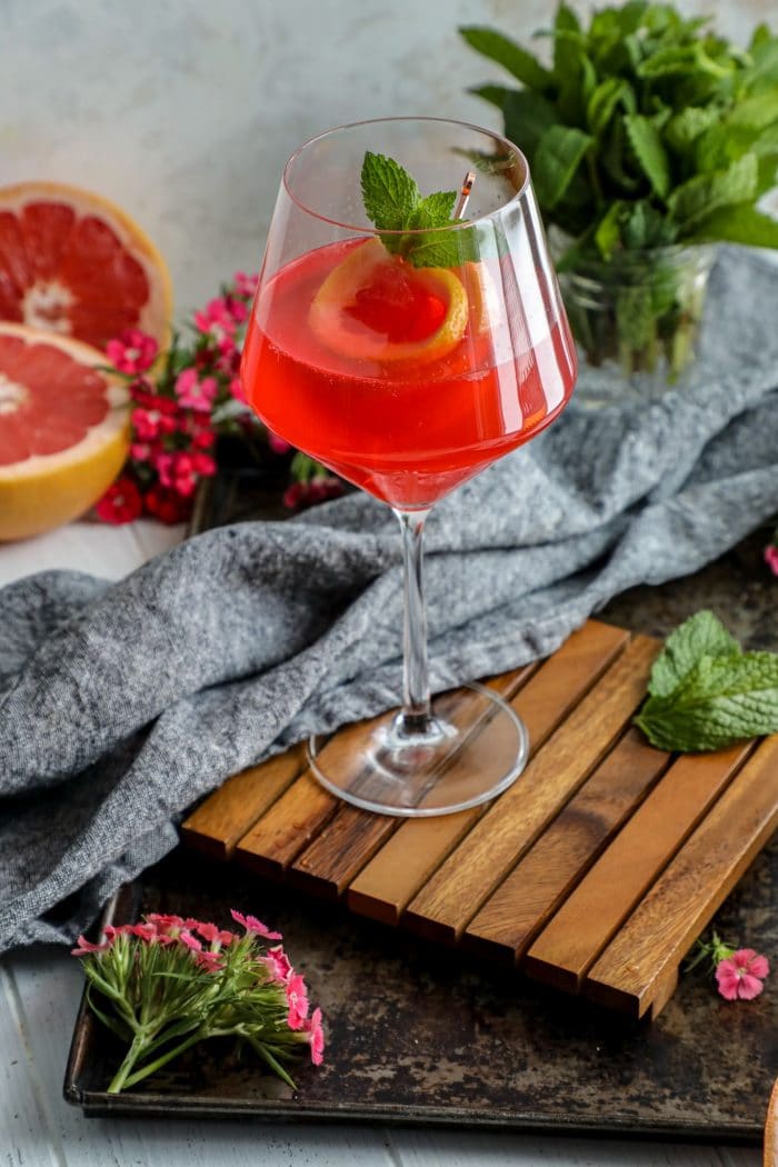Rose Aperol Spritz - Bonappeteach