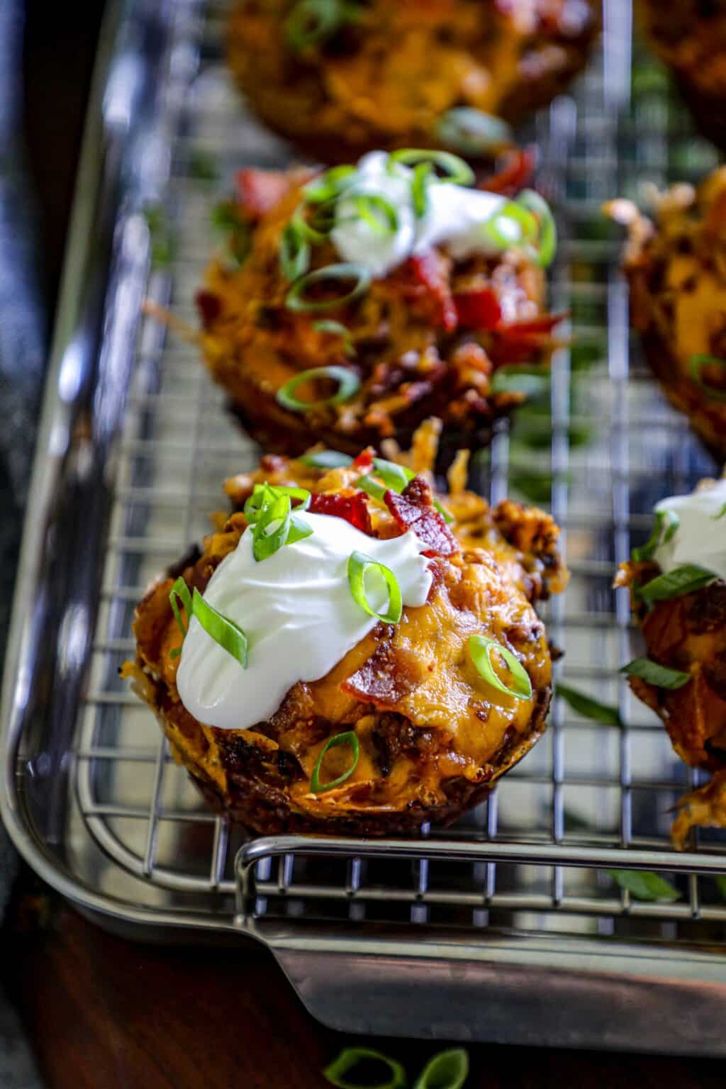 Crispy Muffin Tin Potatoes Recipe - Bonappeteach
