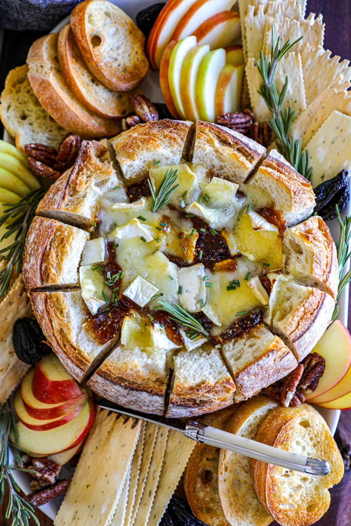 Brie Bread Bowl Recipe - Bonappeteach