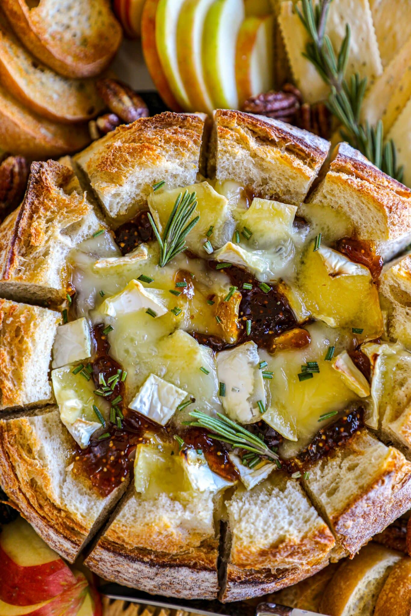 Brie Bread Bowl Recipe - Bonappeteach