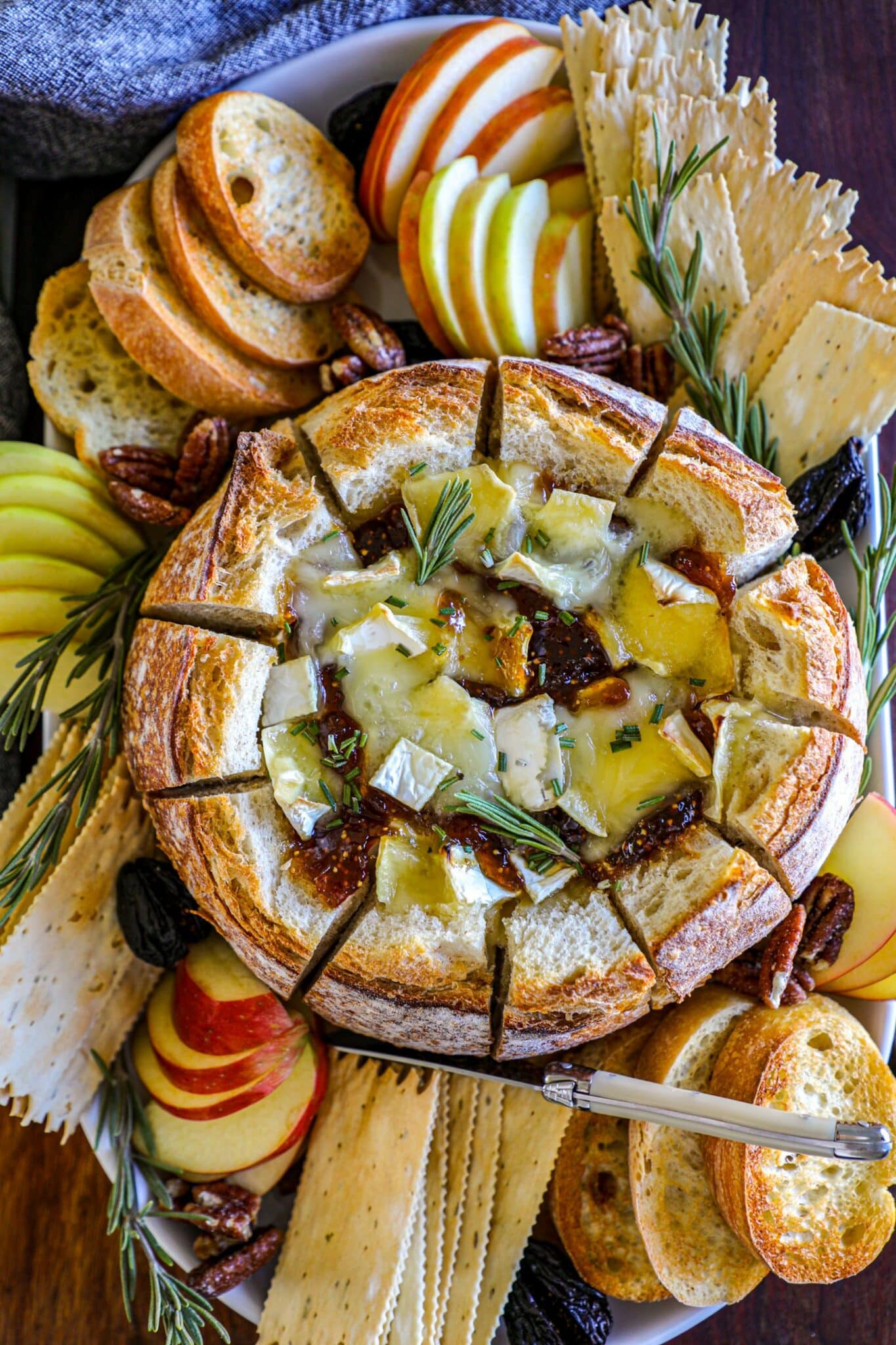 Brie Bread Bowl Recipe - Bonappeteach